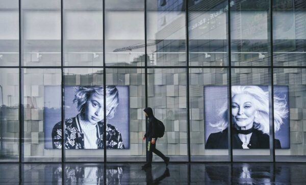 Gendered ageism: the new sexism in advertising - 1HQ